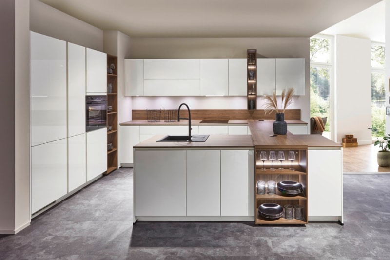 Modern kitchens designed & installed in Chertsey
